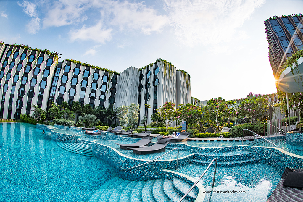 Village Hotel at Sentosa – A Review